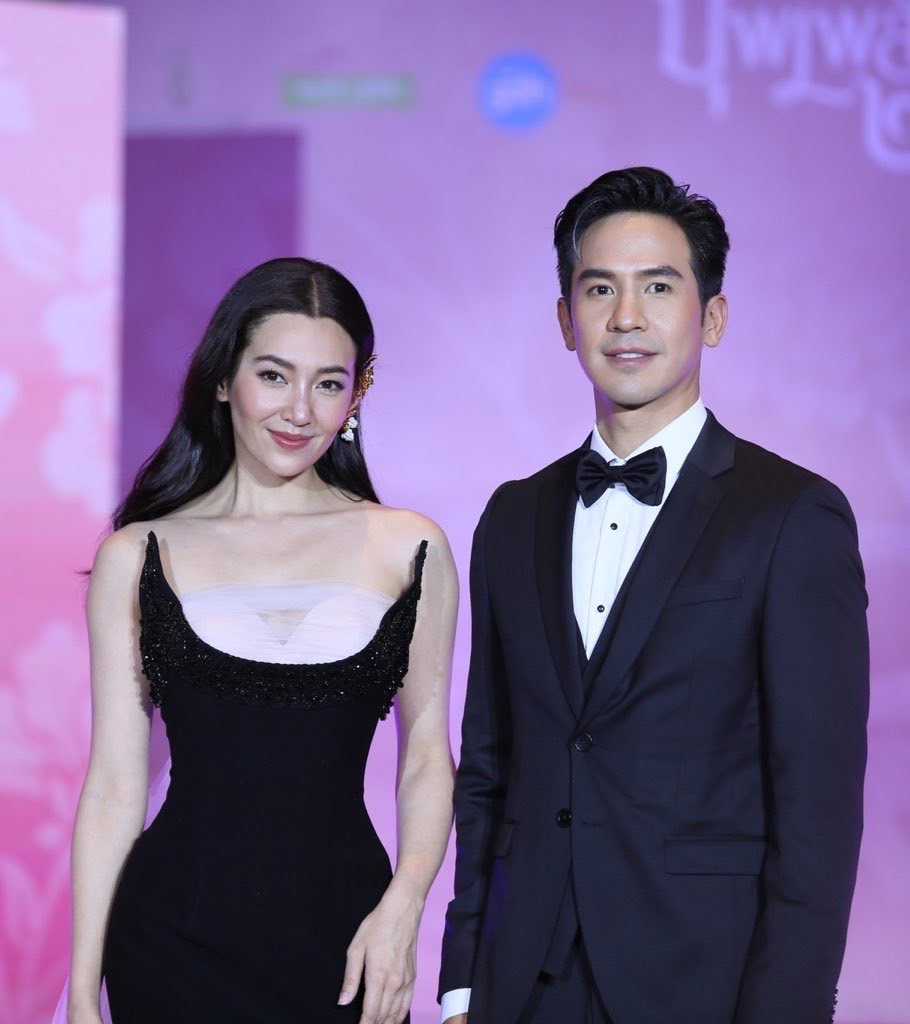 อดใจรอไม่ไหว !! “โป๊ป - เบลล่า” ในงานกาล่าพรีเมียร์ของภาพยนต์เรื่อง “บุพเพสันนิสวาส2” | iKIZZy