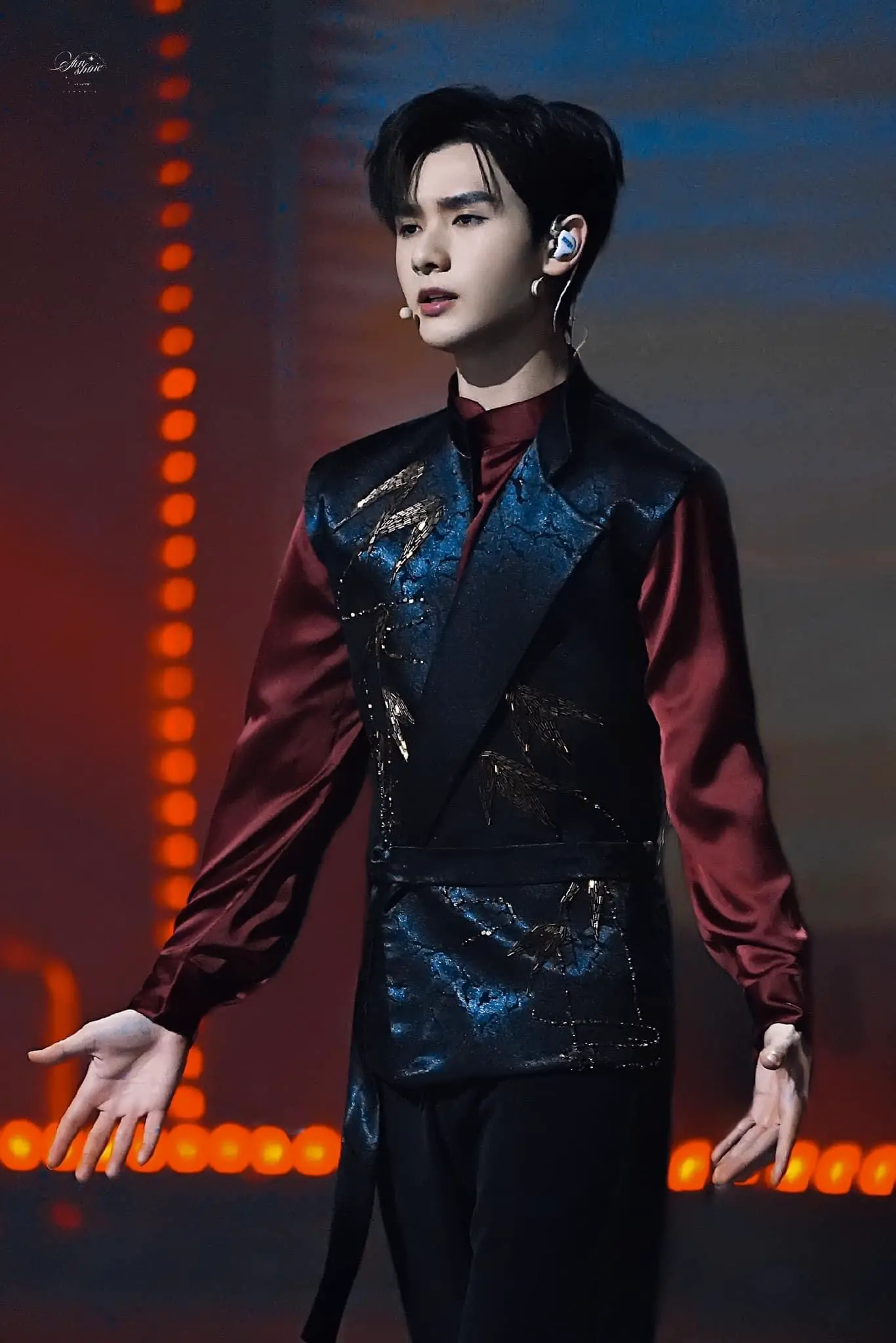 นาย INTO1 ” ร่วมงาน “ Kuaishou 1001 Night Gala “ ฉลองต้อนรับตรุษจีน 2023 !! | iKIZZy