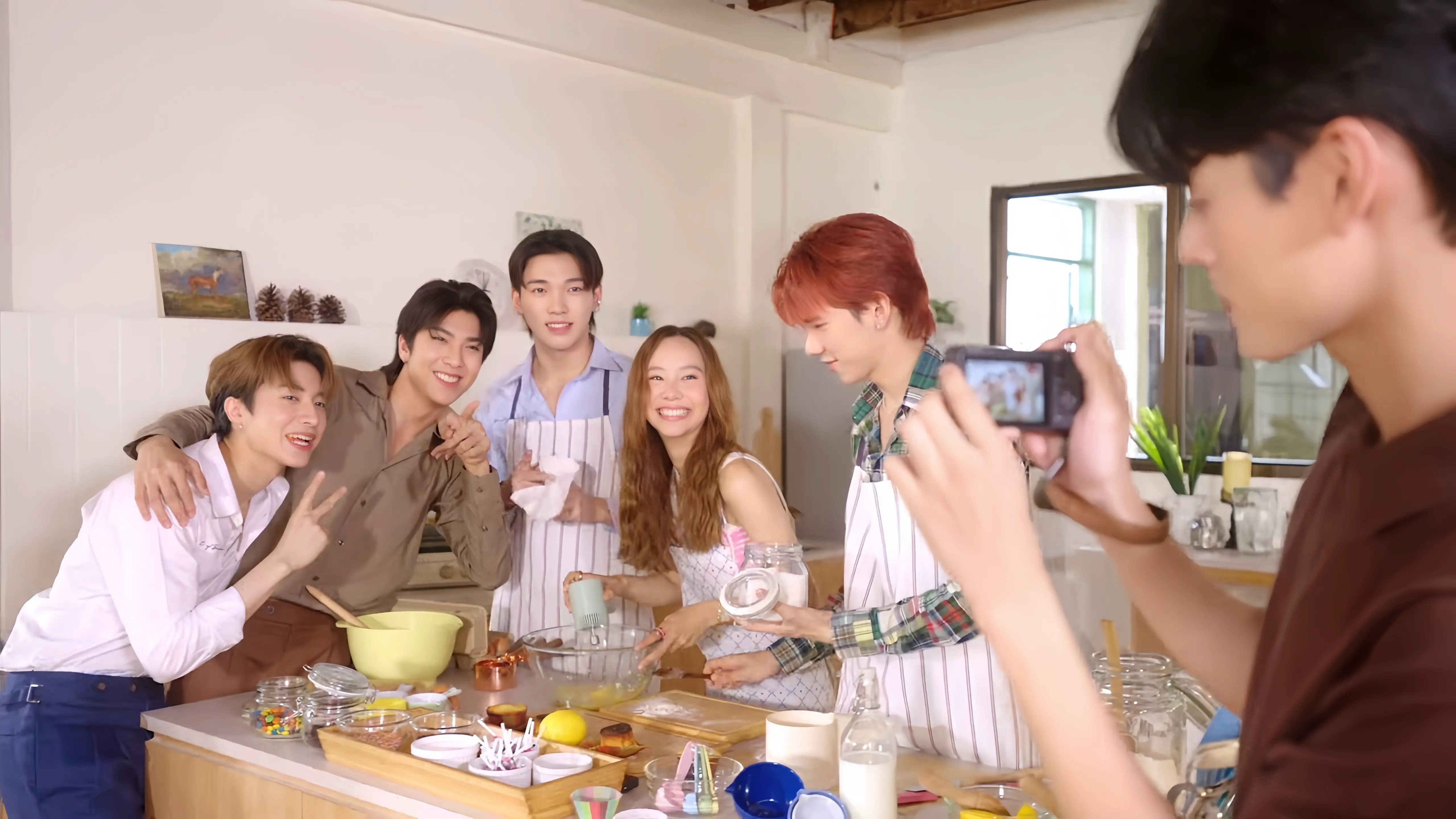 เพลง “ PERSES น่ารักน้อยลงหน่อย ( Cuteless ) feat. Toey Jarinporn ” ส่งตรงความอบอุ่นจากเรื่องมา ...